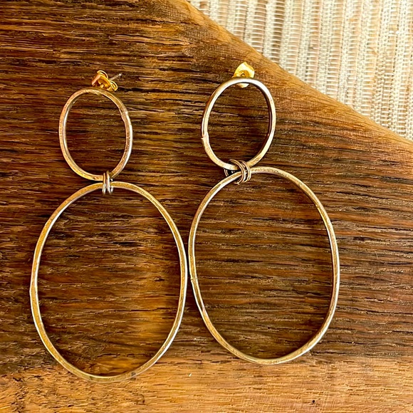 diane stratton | Jewelry | Risd Artist Diane Stratton Swingy Gold Hoops 2 2 Drop | Poshmark